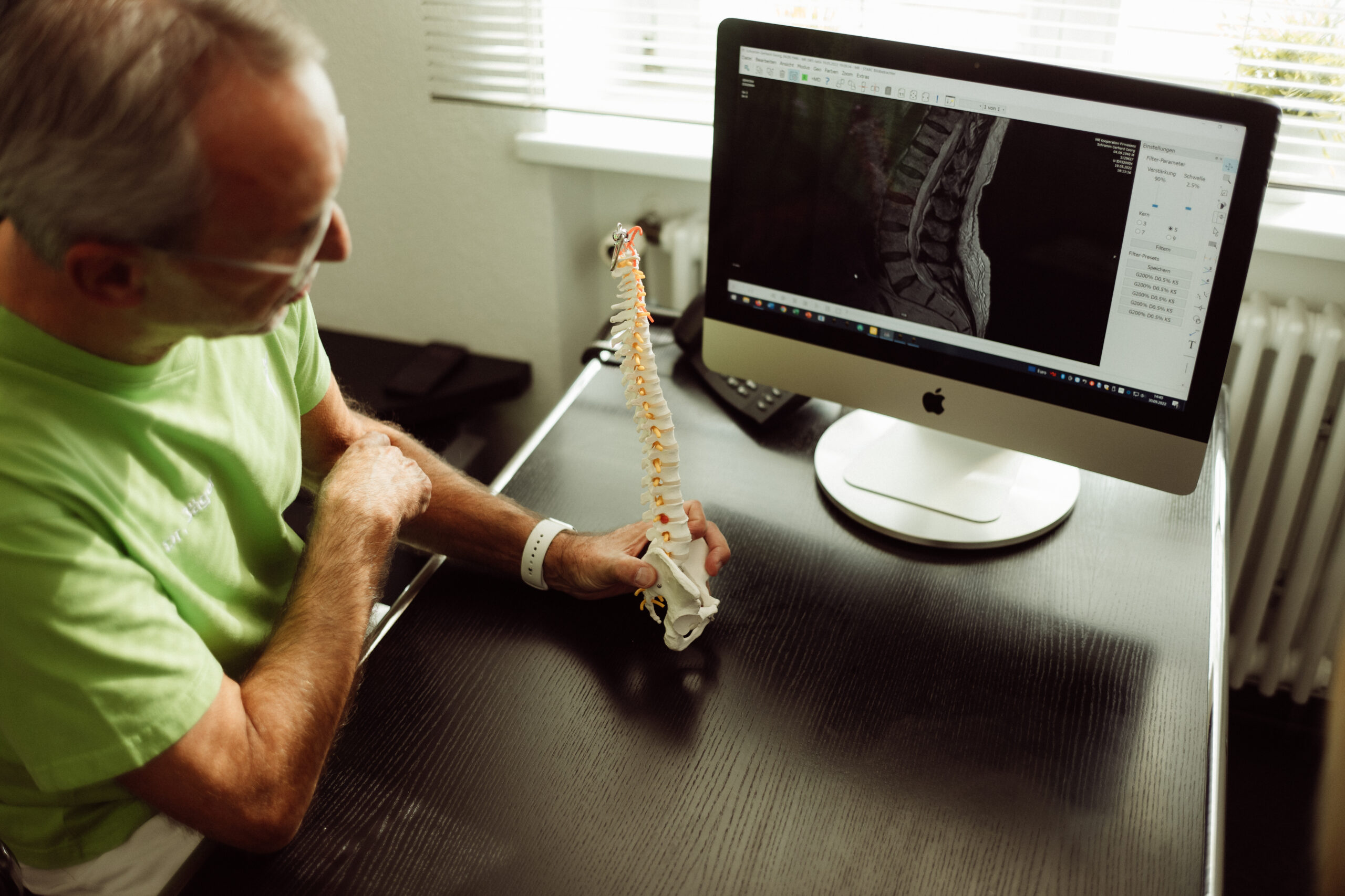 Neue Rückenstudie - Dr. Jäger und Kollegen